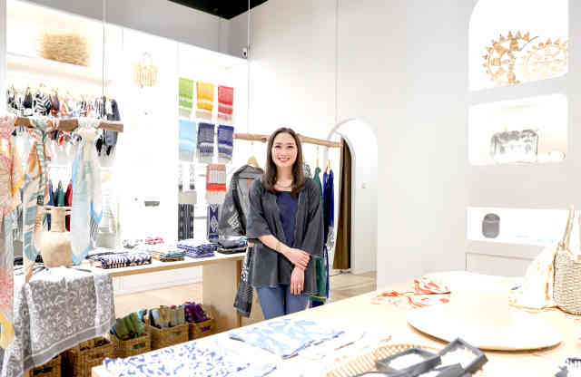 Tawarkan Produk Seluruh Nusantara, Toko Oleh-Oleh Ini Hadir di Plaza ...